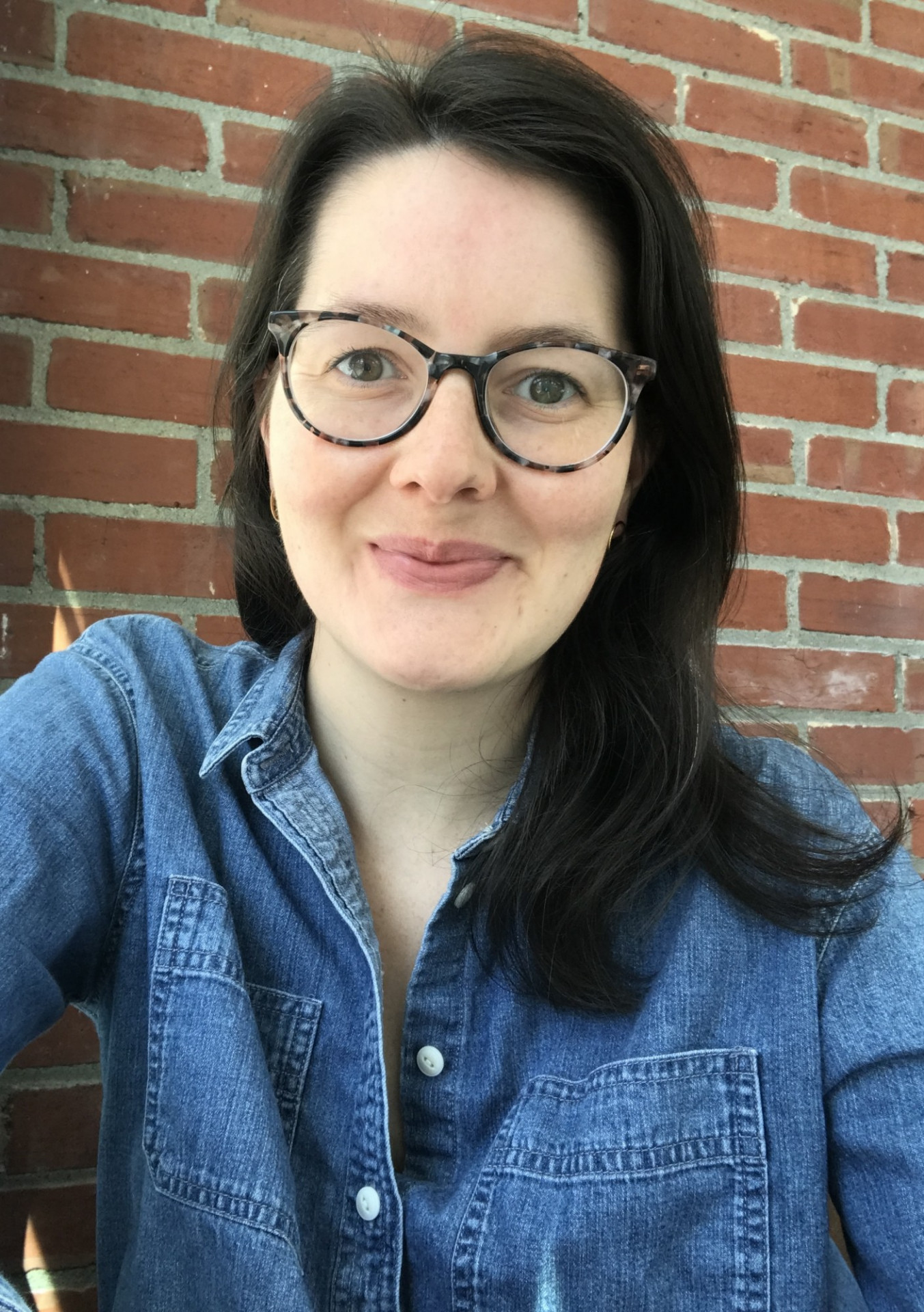 Caitlin Hughes's Instagram, Twitter & Facebook on IDCrawl